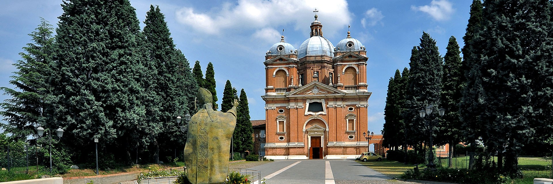 Faith tourism — English